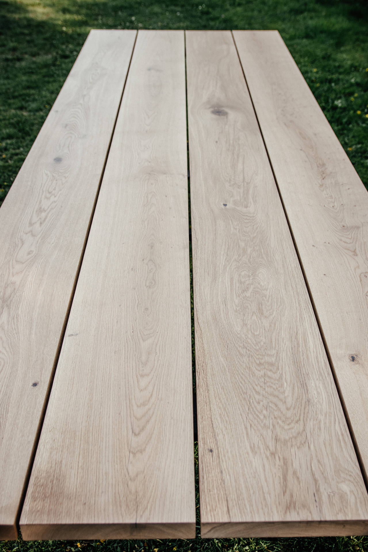 Stół z dębowych desek SEPARADO – MoblerDesign